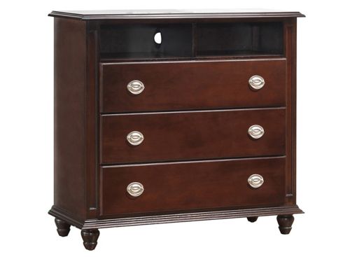 Summit Bedroom Chest | Raymour & Flanigan