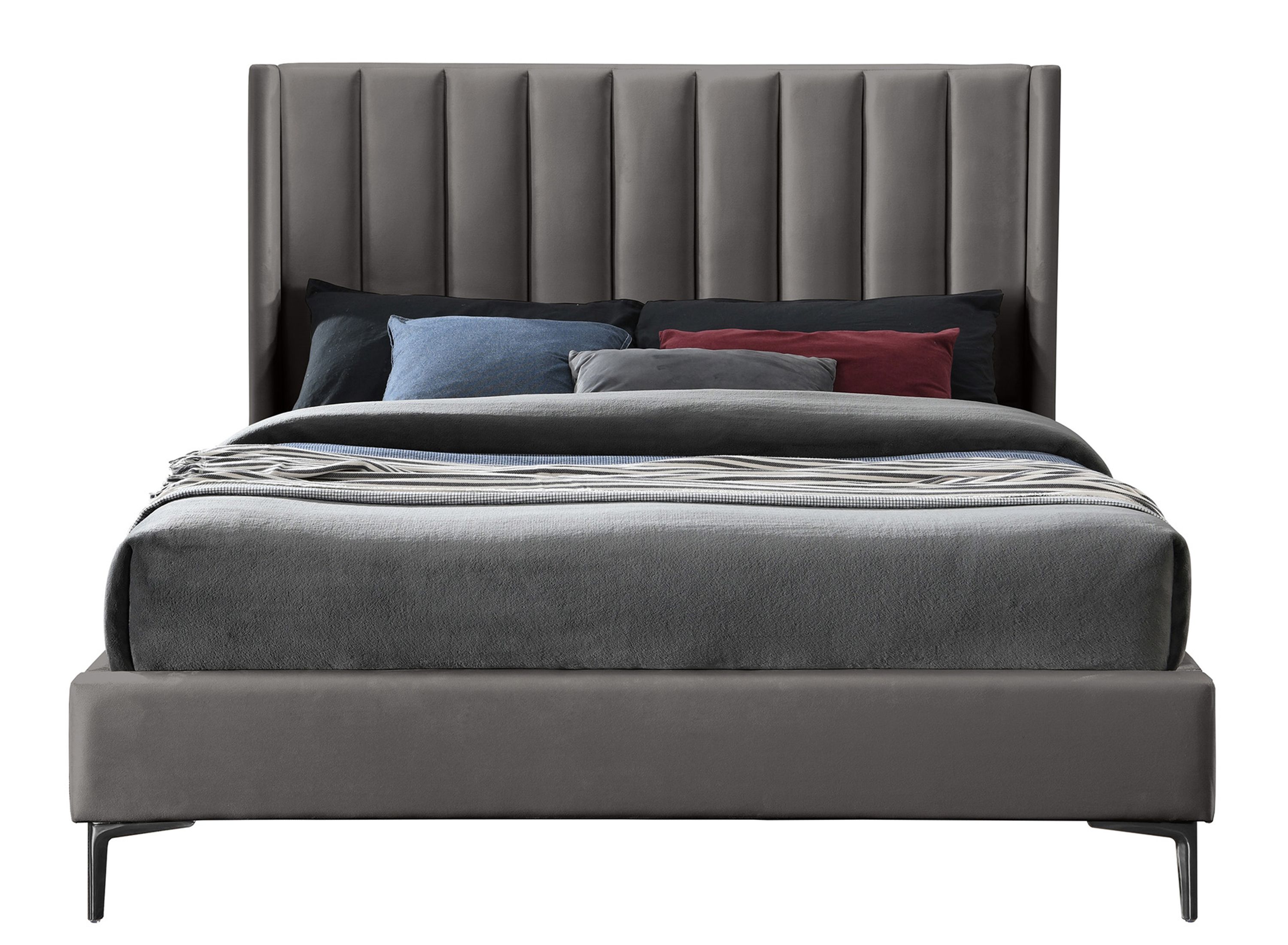 Nadia Queen Bed | Raymour & Flanigan