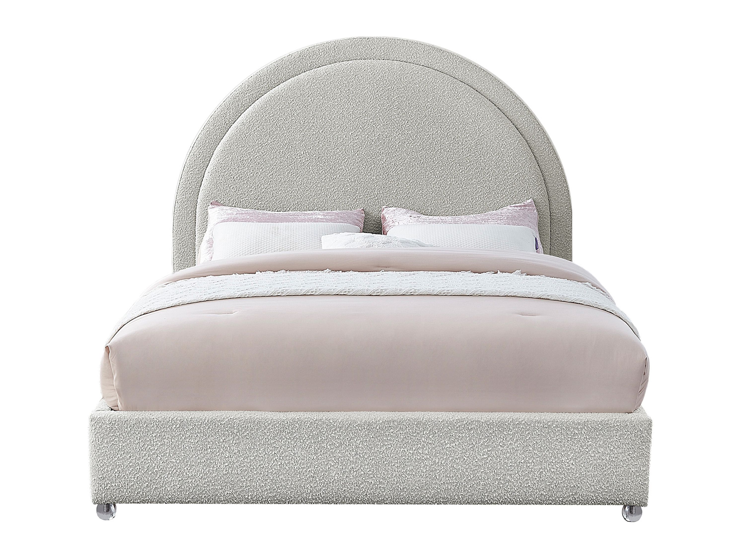 Milo Queen Bed | Raymour & Flanigan