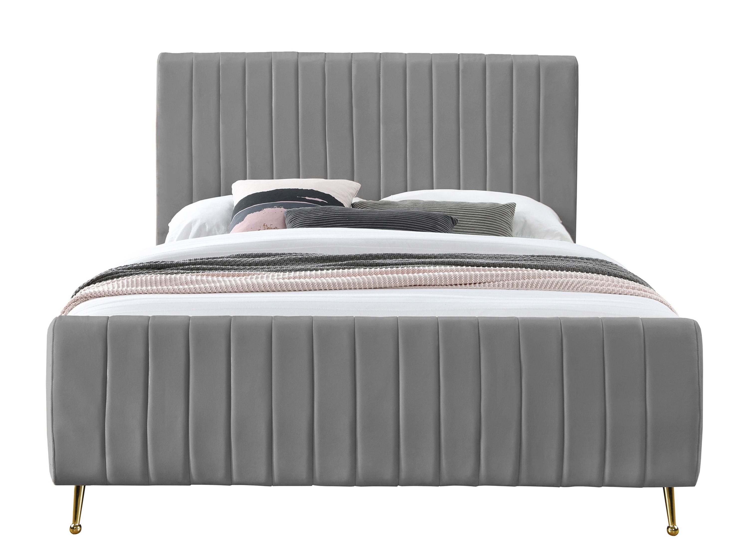 Zara King Bed | Raymour & Flanigan